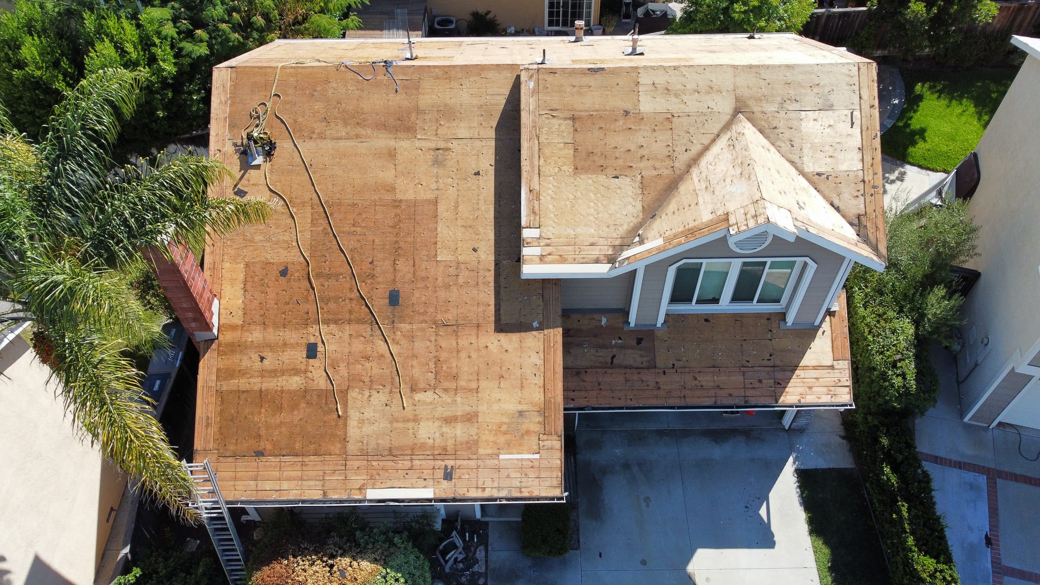 Expert Flat Roofing Services in Irvine, CA - Master Roofing Inc.