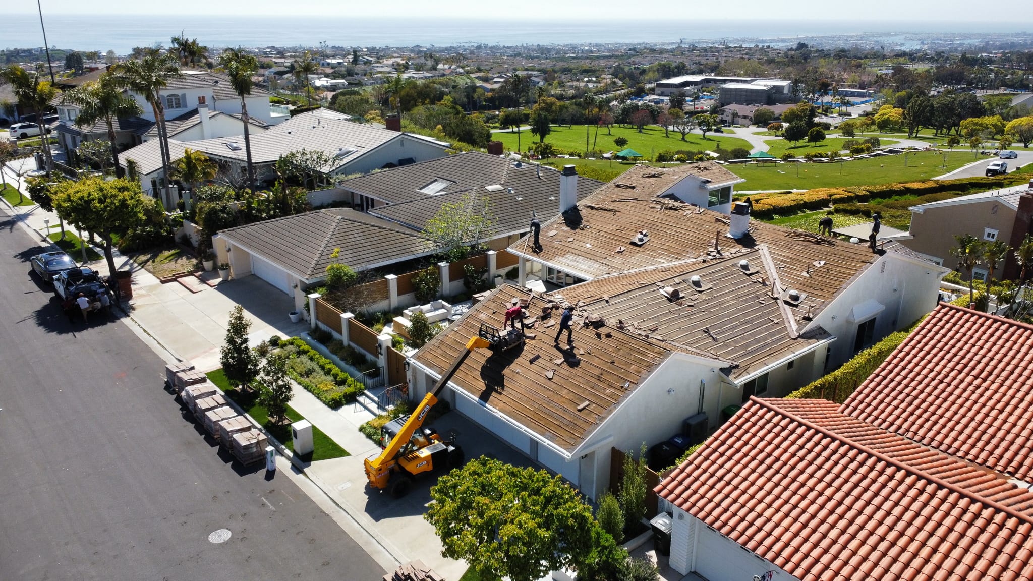 Roof Installation – Master Roofing Inc
