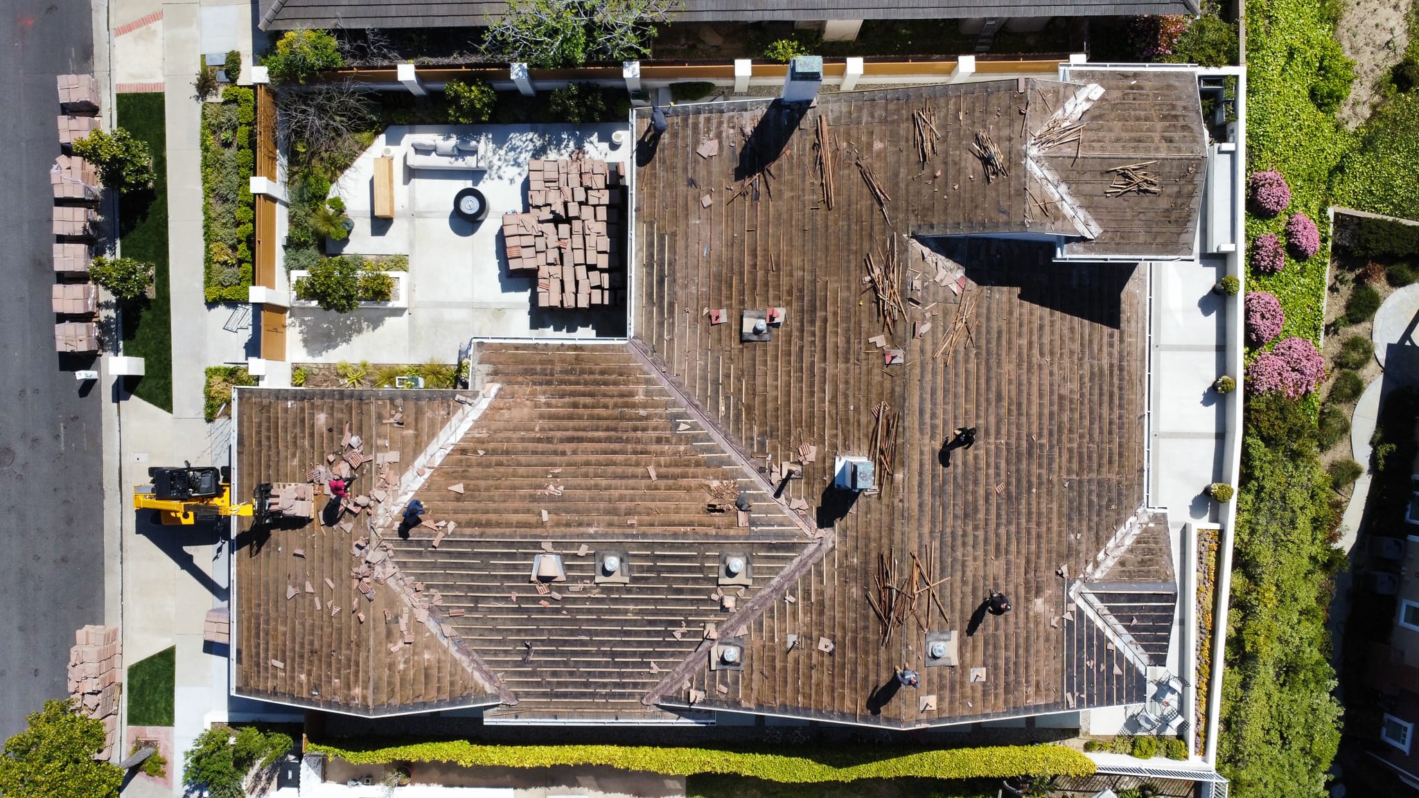 Roof Installation – Master Roofing Inc